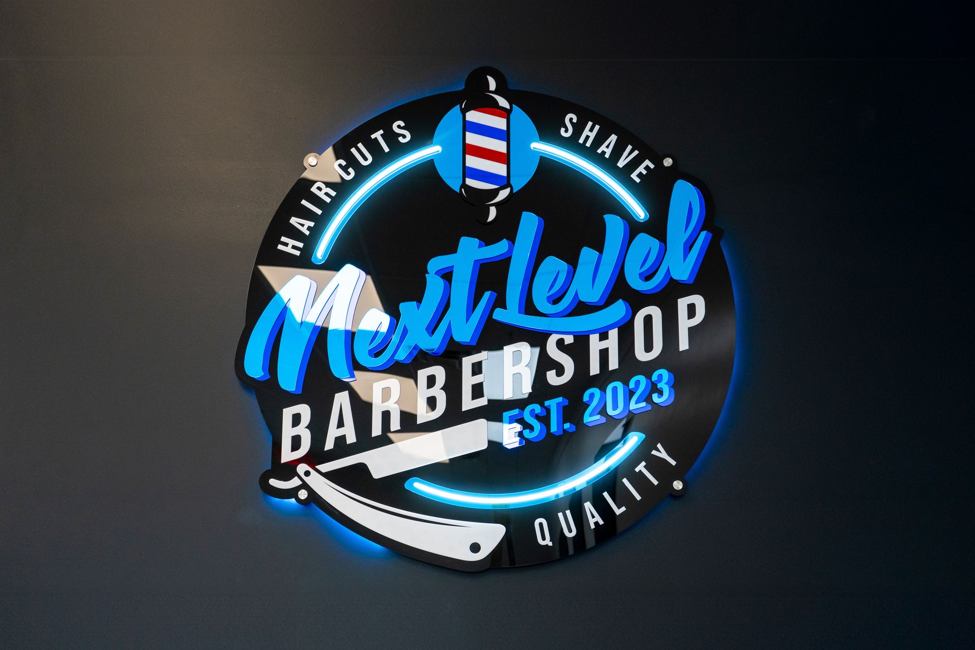 Luxe Graphics - Car Wraps, Signs, and Professional Graphic Design